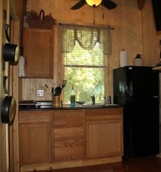 Stay in a Tree House in the Shawnee National Forest