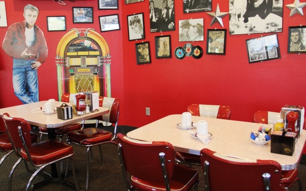 Relive the Fifties at Bristol 45 Diner