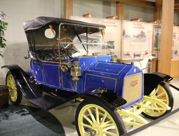 Studebaker Museum, South Bend: From Carriages to Automobiles