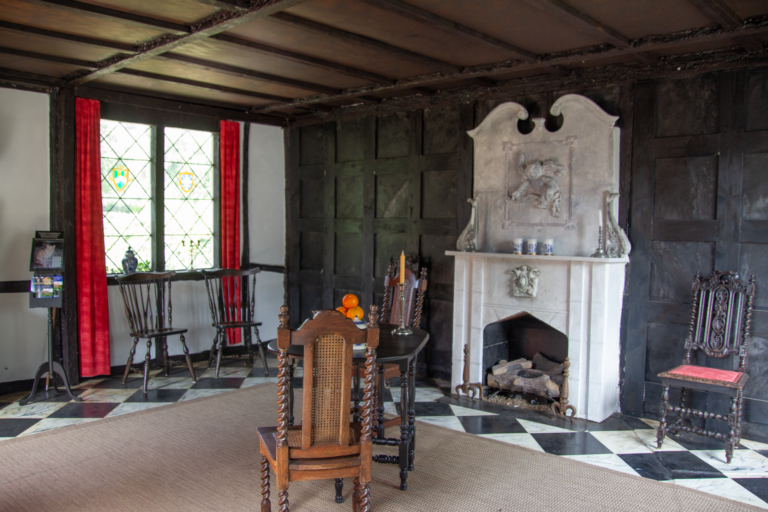 Weber House and Garden: Tour a Storybook House and English Garden